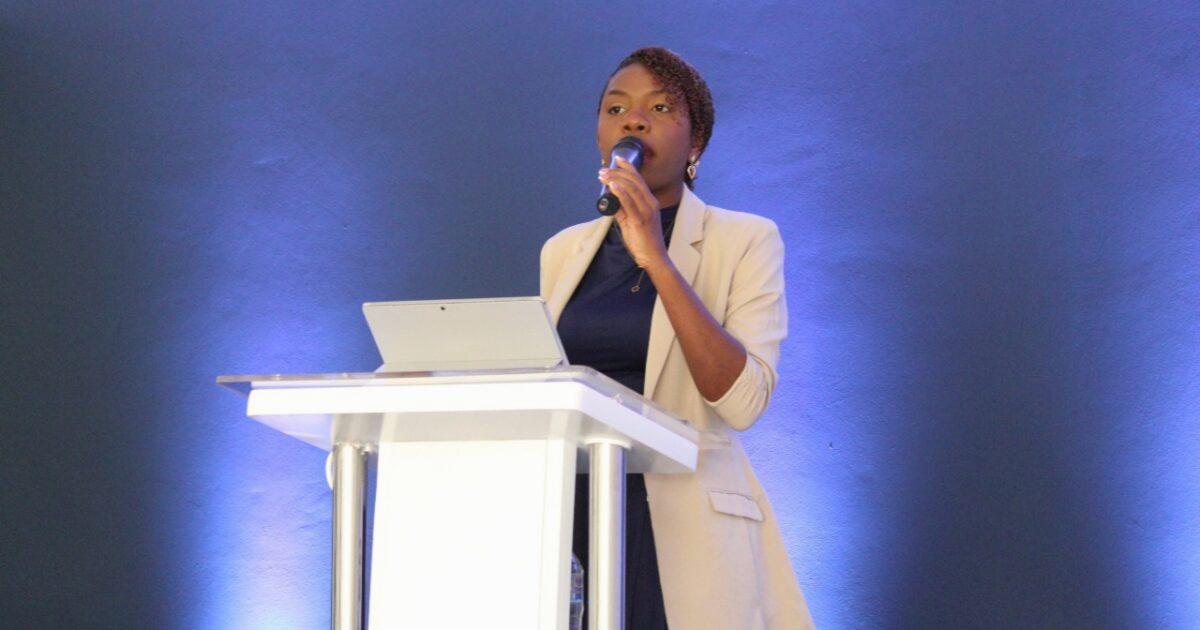 Elizabeth Liriano: de contable a extender el Reino de Dios con su voz ...