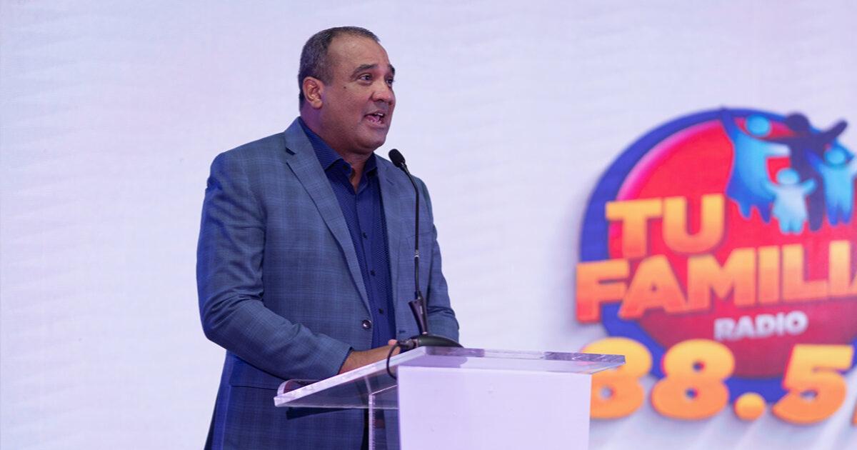 NACE NUEVA EMISORA EN SANTIAGO, REPUBLICA DOMINICANA: TU FAMILIA 88.5 ...