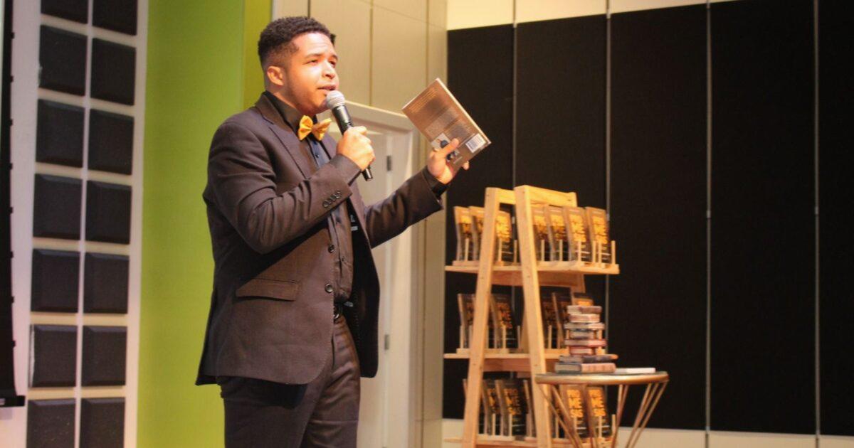 "Promesas" el nuevo libro de Anthony Franco puesto en Circulación ...