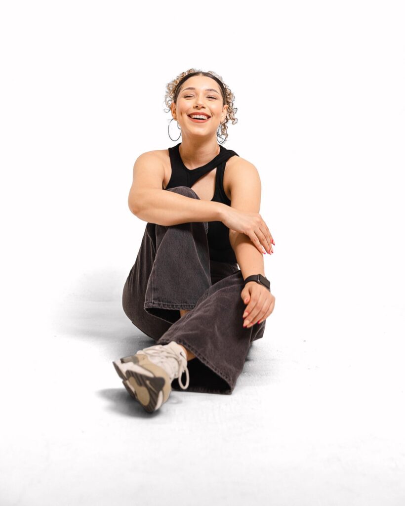 Esther Barranco lista para lanzar su primer libro "Monstruos en la Cama ...